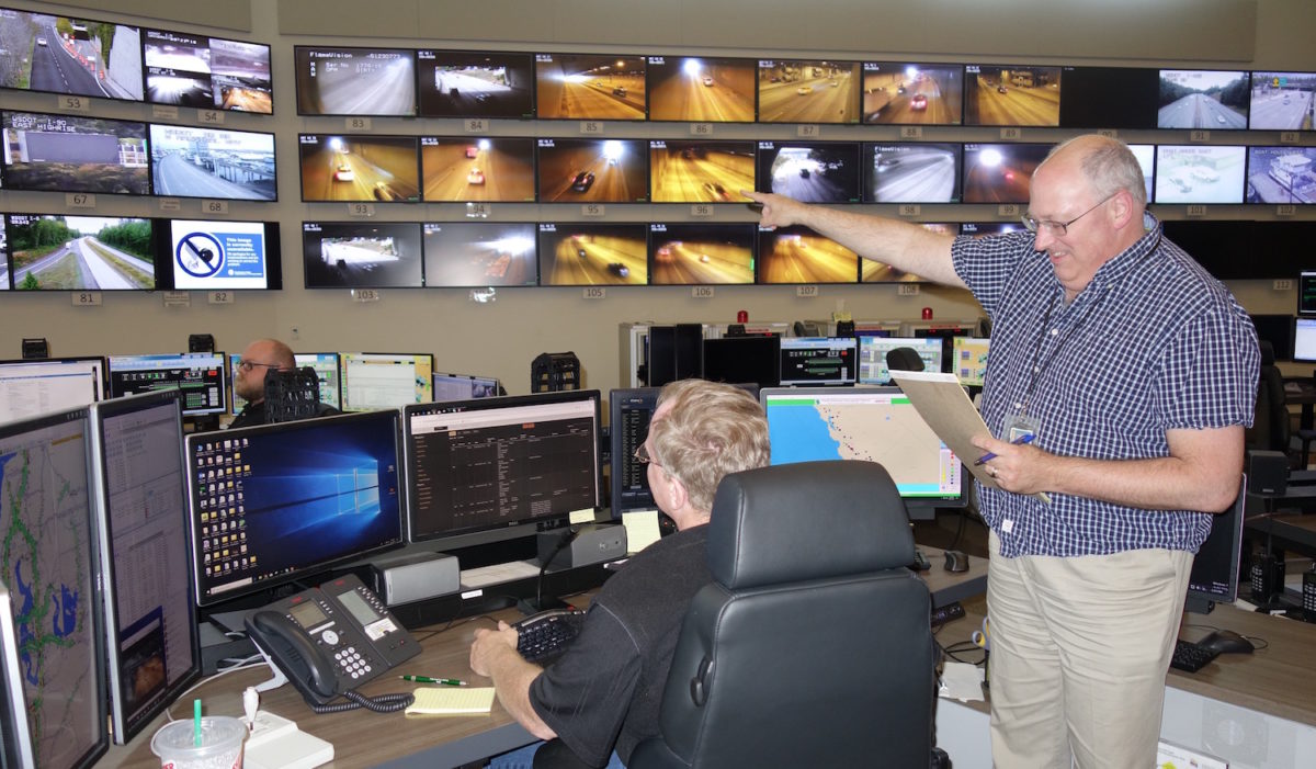 WSDOT members keep traffic moving - PROTEC17